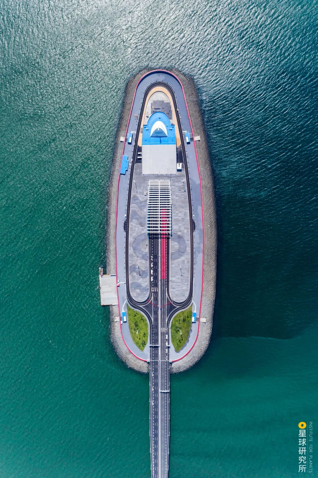 China: A Nation of Countless Islands!