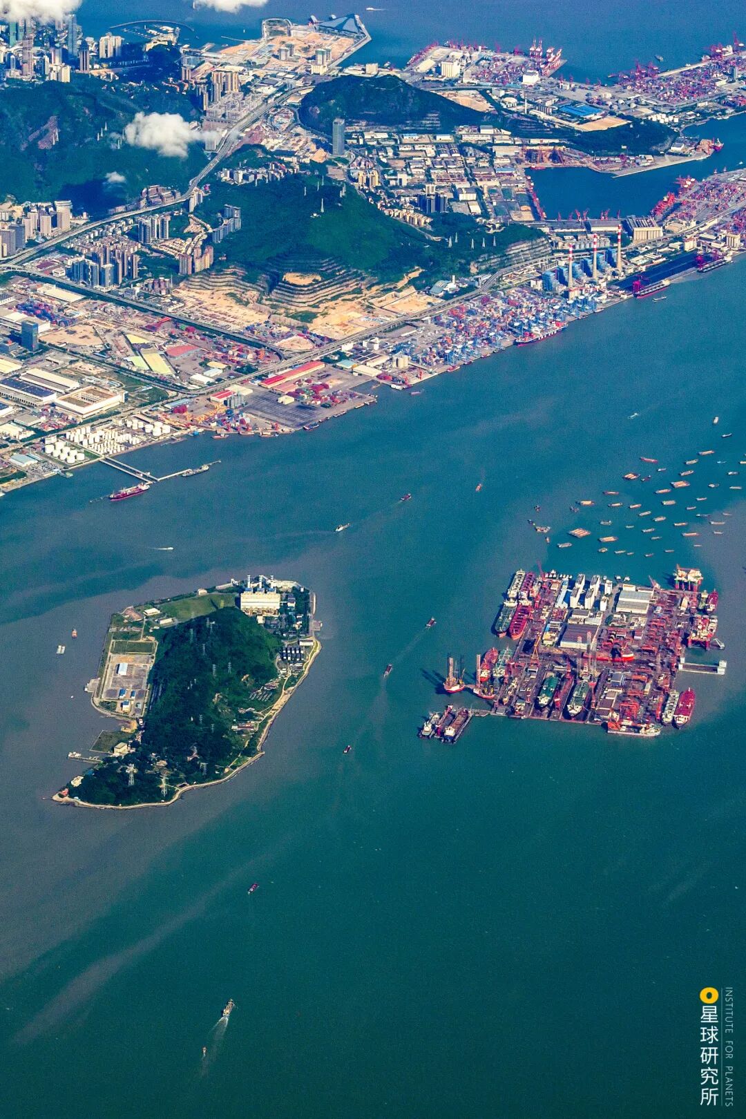 China: A Nation of Countless Islands!