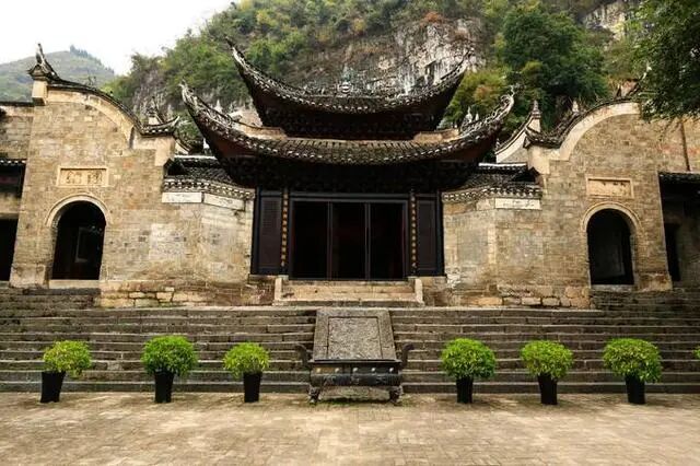 The Ultimate Travel Guide to Zhenyuan Ancient Town: Among China's Most ...